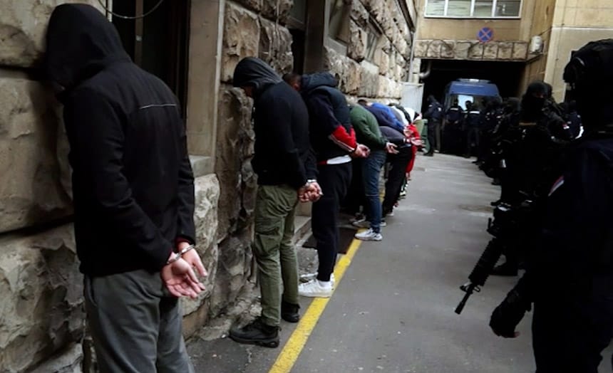 Velika akcija policije – uhapšen 21 navijač • N2